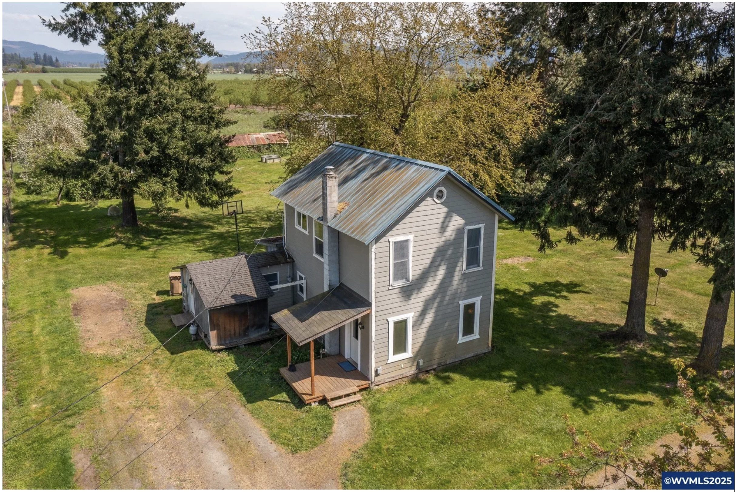 C.1896 Oregon Farmhouse For Sale on 3.5 Acres $450,000 | Country Life ...