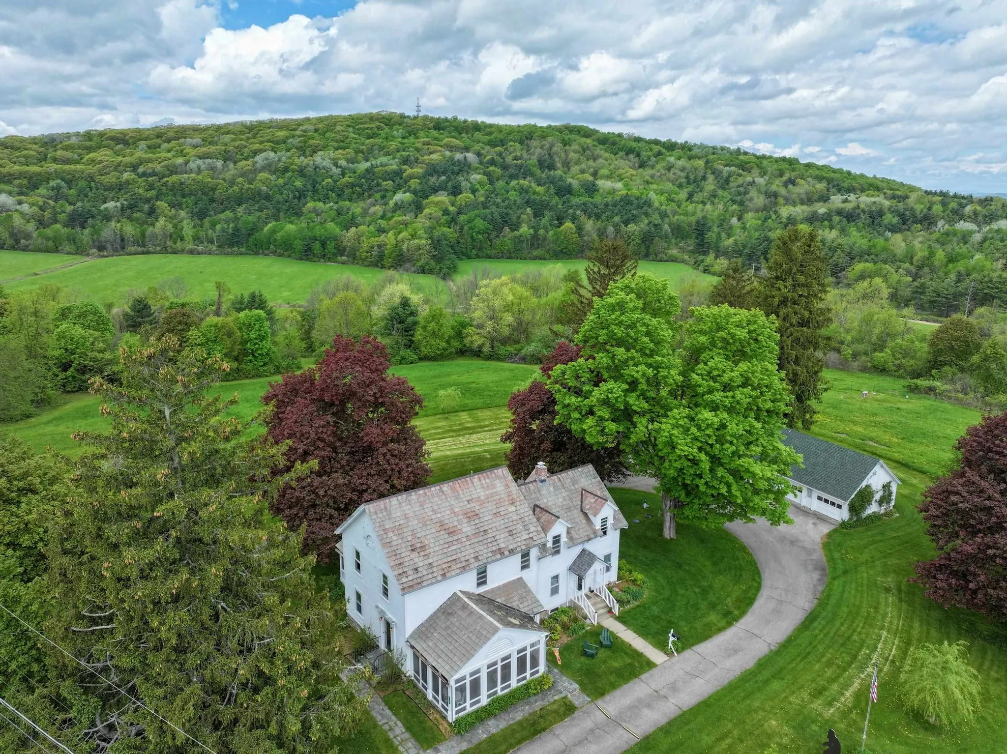 c.1880 Vermont Home For Sale on 3 Acres $695K | Country Life Dreams