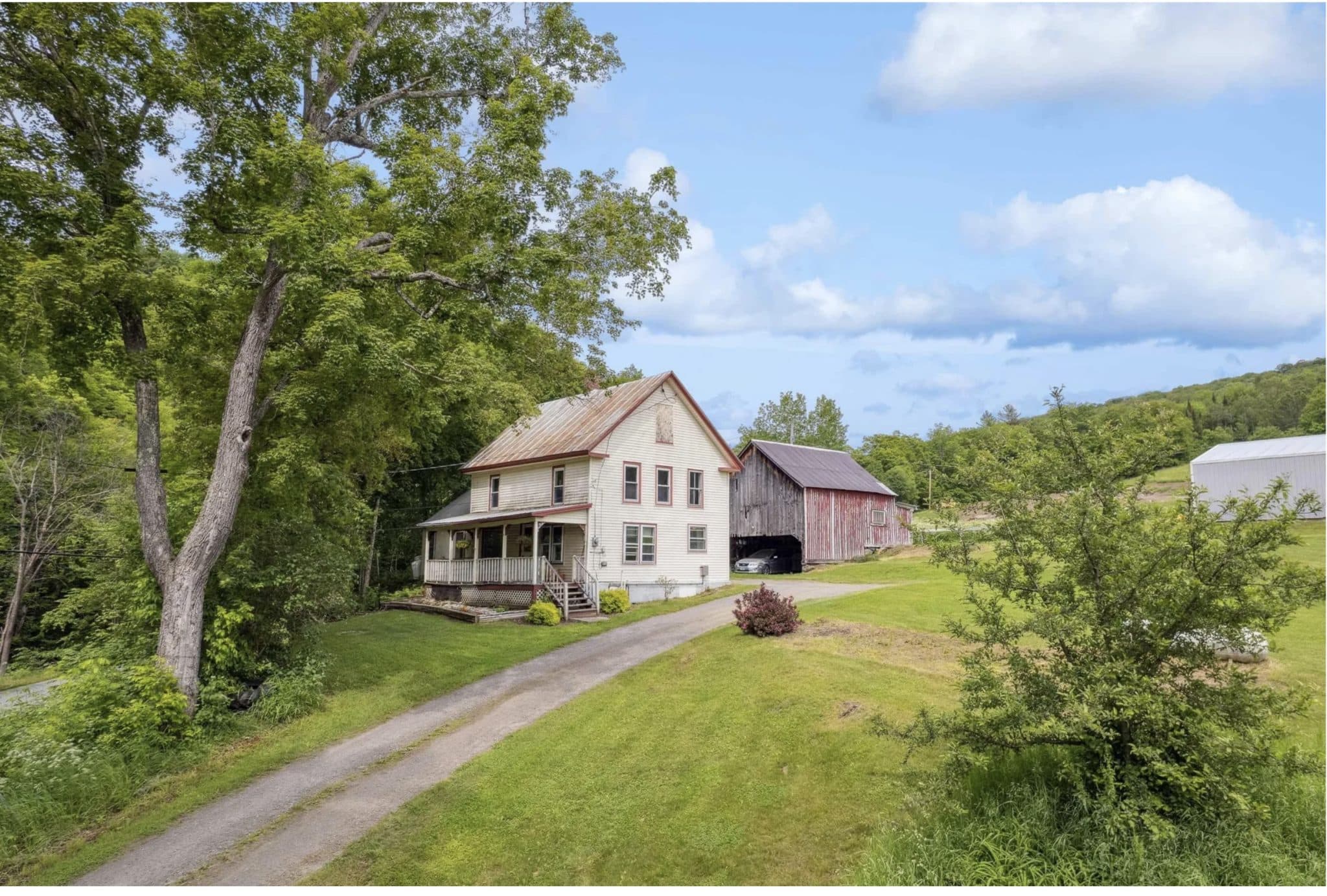 C.1900 Vermont Farmhouse For Sale on 2 Acres $250,000 | Country Life Dreams