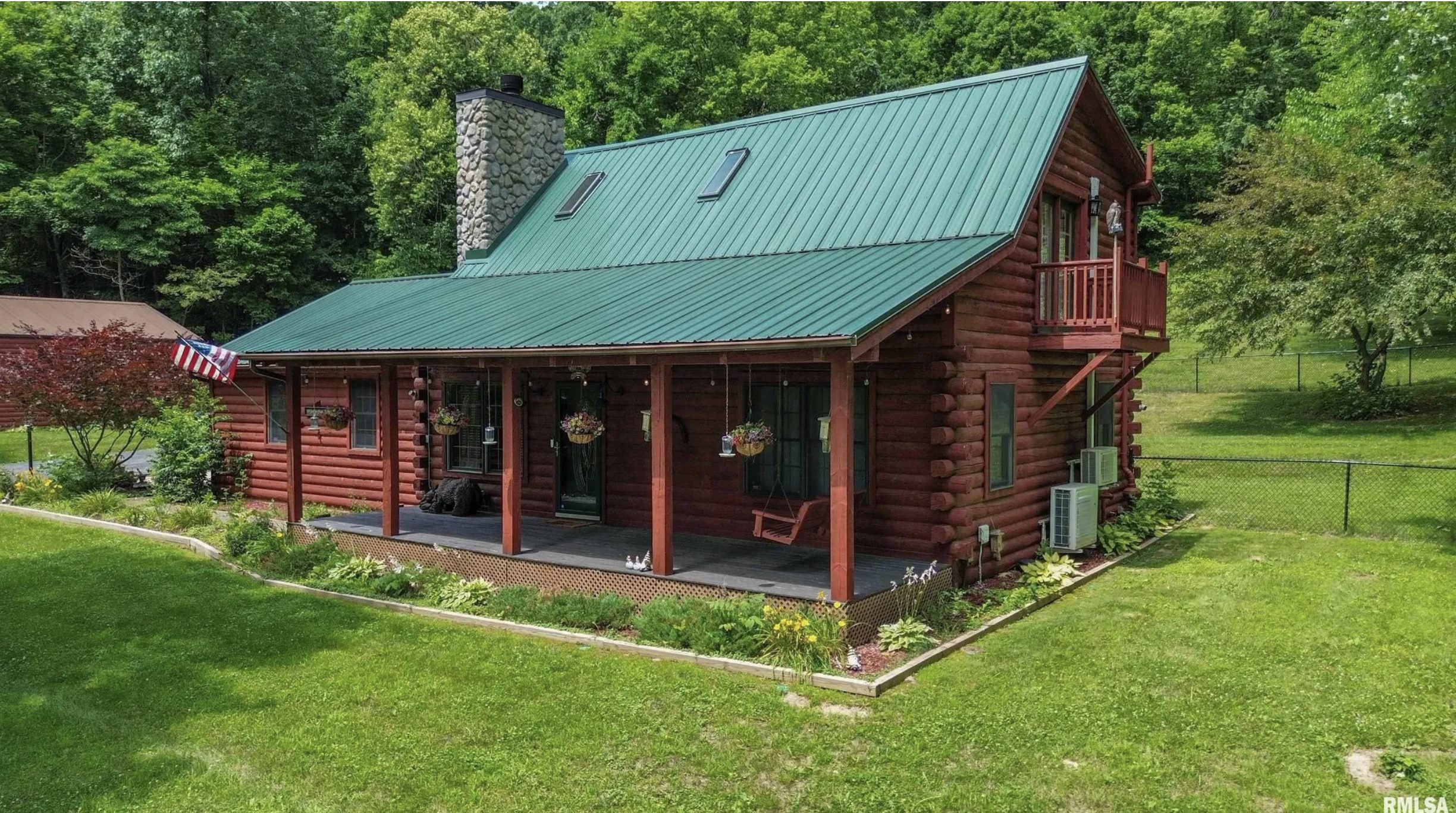 Built 1999 Illinois Turnkey Log Cabin For Sale on 15 Acres $525,000 ...