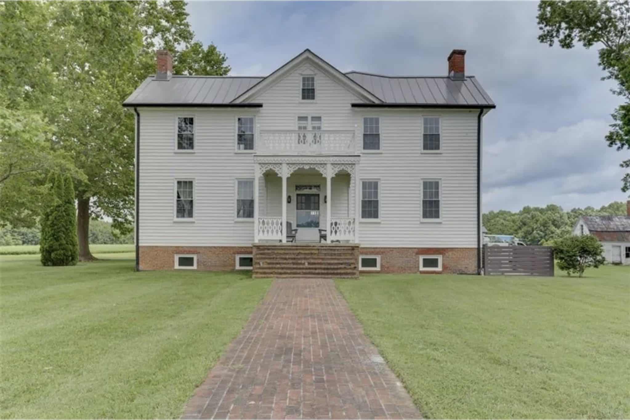 C.1778 Historic Virginia Farmhouse For Sale on 15 Acres $689,000 ...
