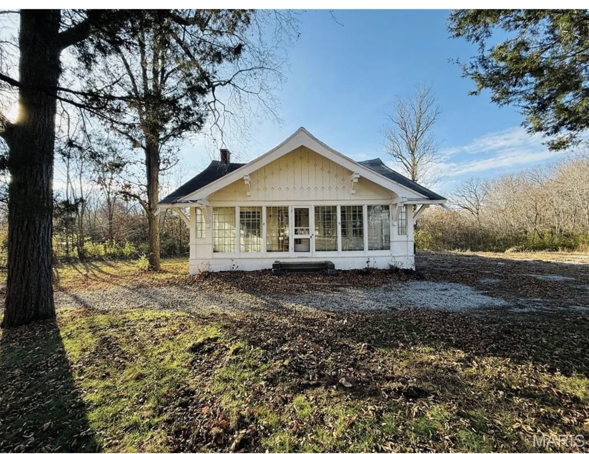 c.1890 Illinois Charming Farmhouse For Sale on 7 Acres. $180,000 ...