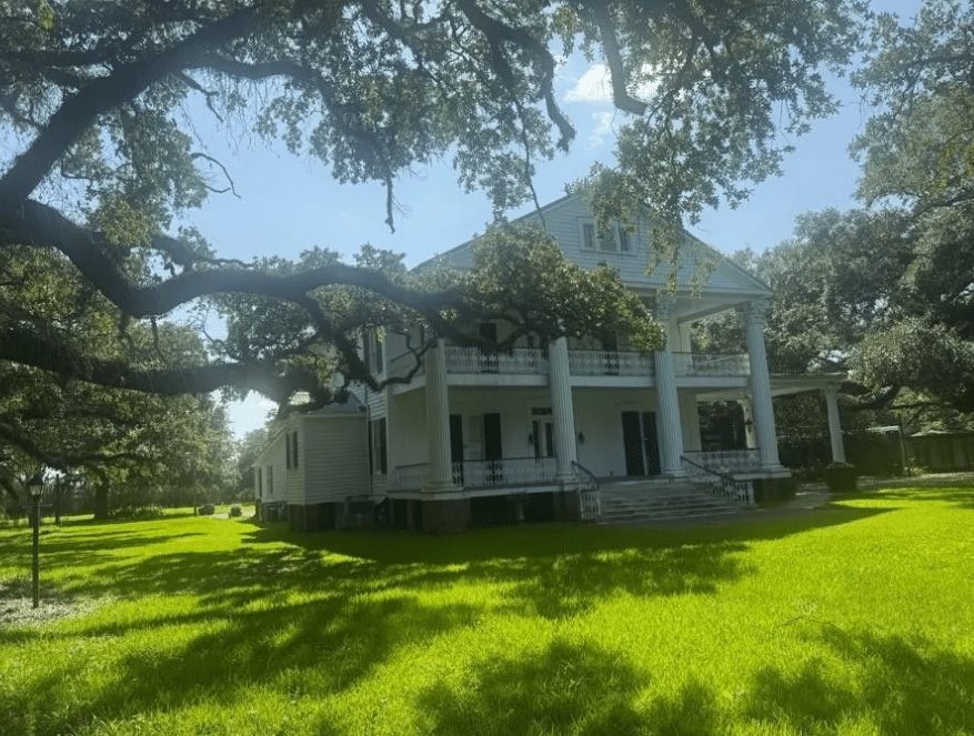 c.1852 Historic Louisiana Bed & Breakfast on 6.5 Acres $550,000 ...