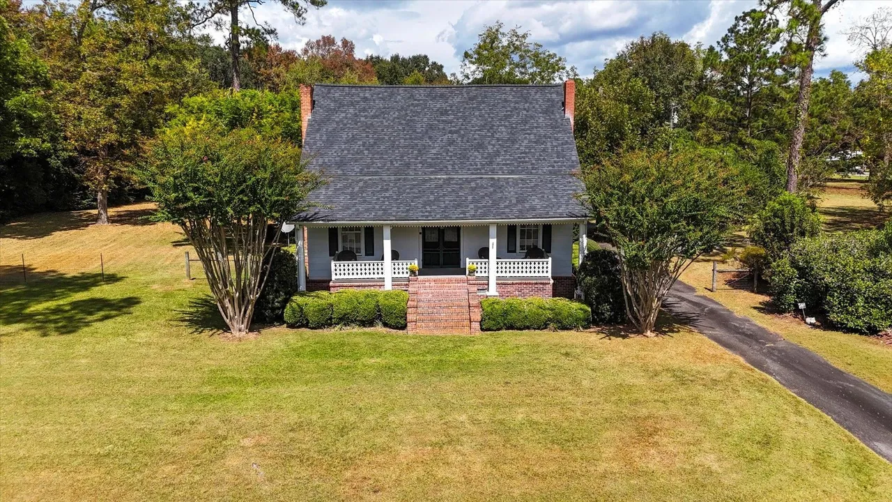 c.1925 Florida Home For Sale on 2.8 Acres $260K | Country Life Dreams